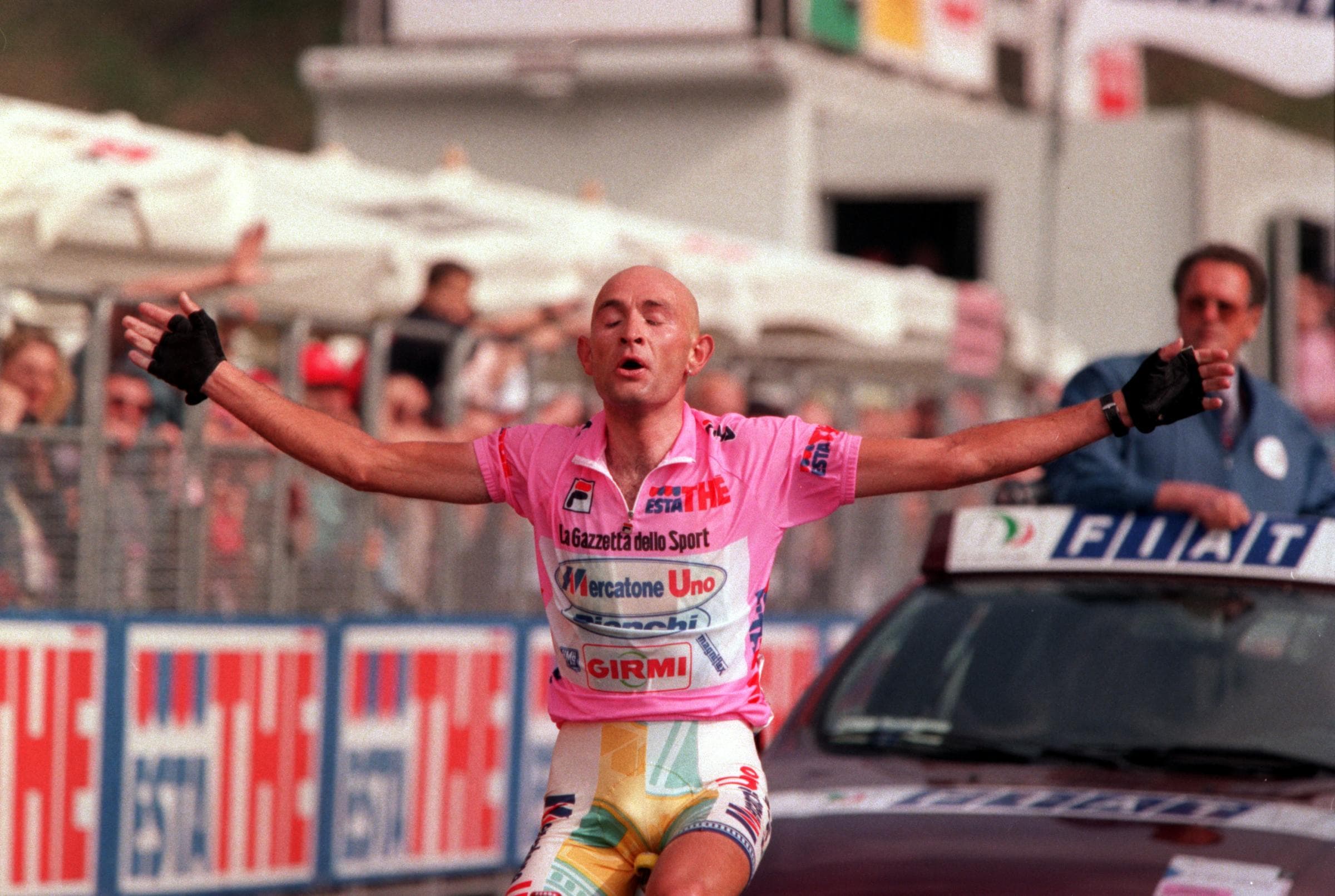 Dieci Anni Senza Pantani La Procura Di Rimini Riapre Il Caso L